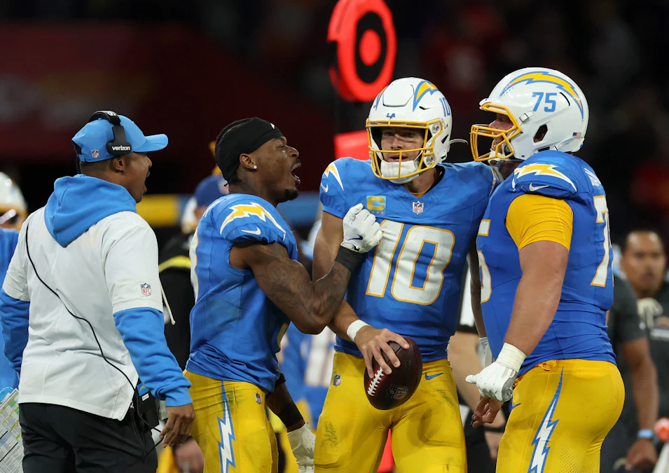 NFL Predictions Week 2: Best Bets & Odds for Monday Night Football