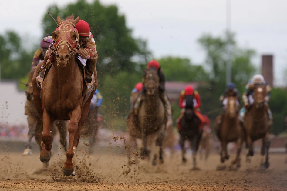SBR Horse Racing Digest: Rich Strike, Early Voting Highlight Marquee ...