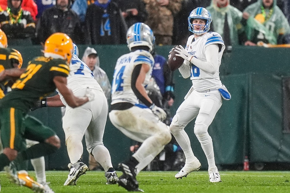 Jared Goff TNF Player Prop Picks: Touchdown Prediction & Odds vs. Opponent