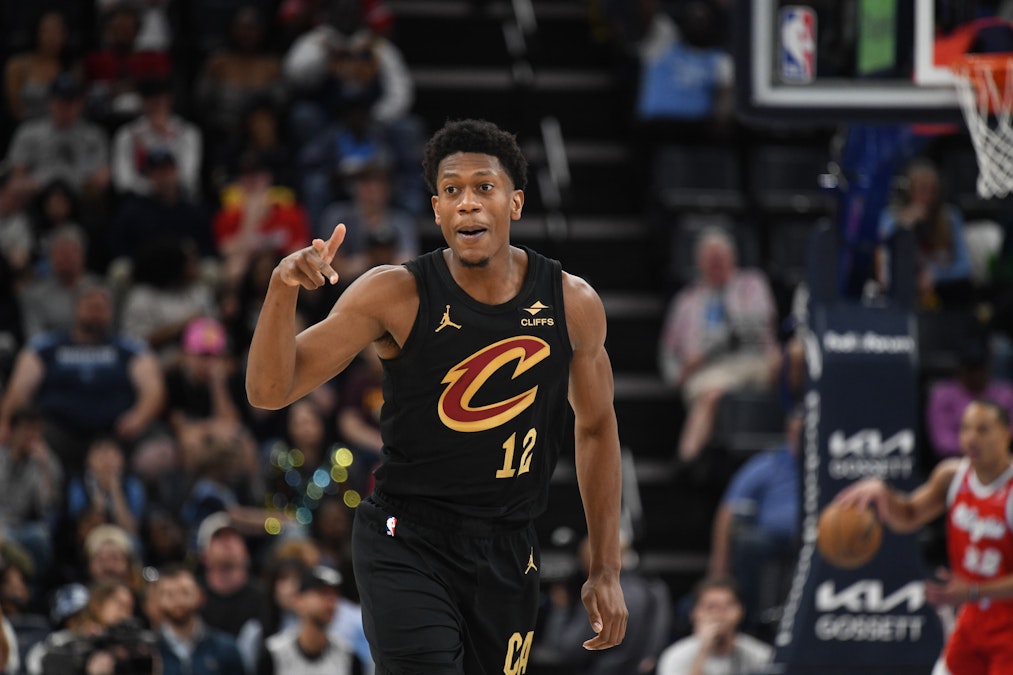 NBA Sixth Man of the Year Odds 2025-26: Hunter Favored Over Reid, Beal