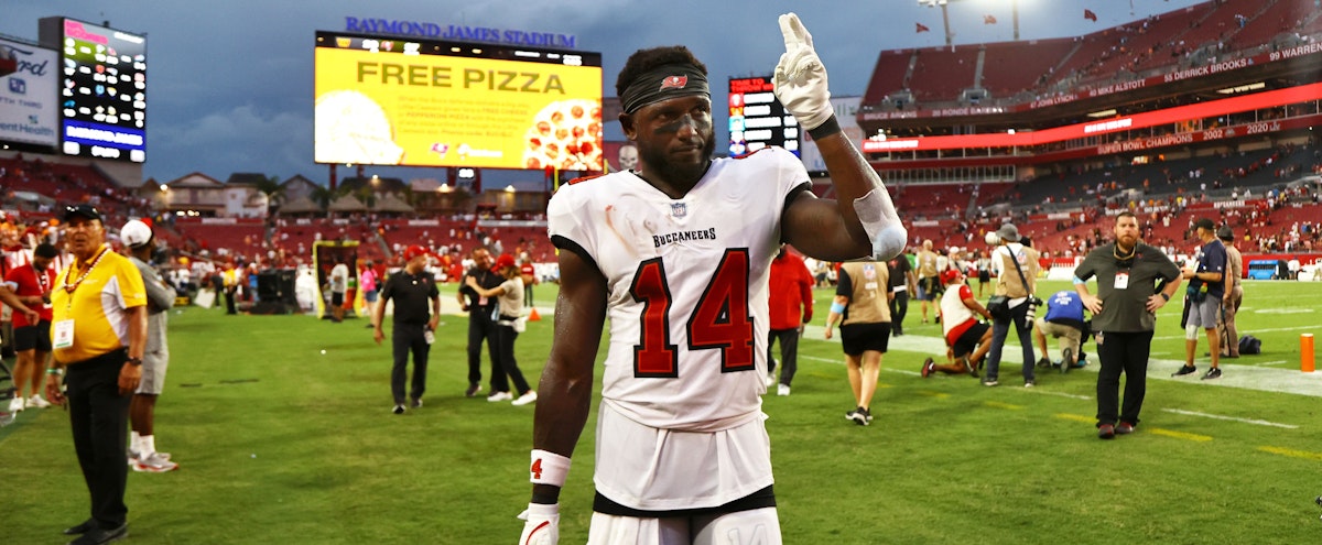 Chris Godwin Injury Update: When Will WR Be Back and Return to Buccaneers?