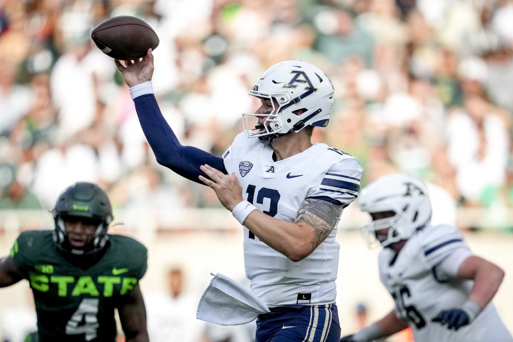 Kent State vs. Akron Predictions, Picks & Odds Week 10 - Zips to Record ...