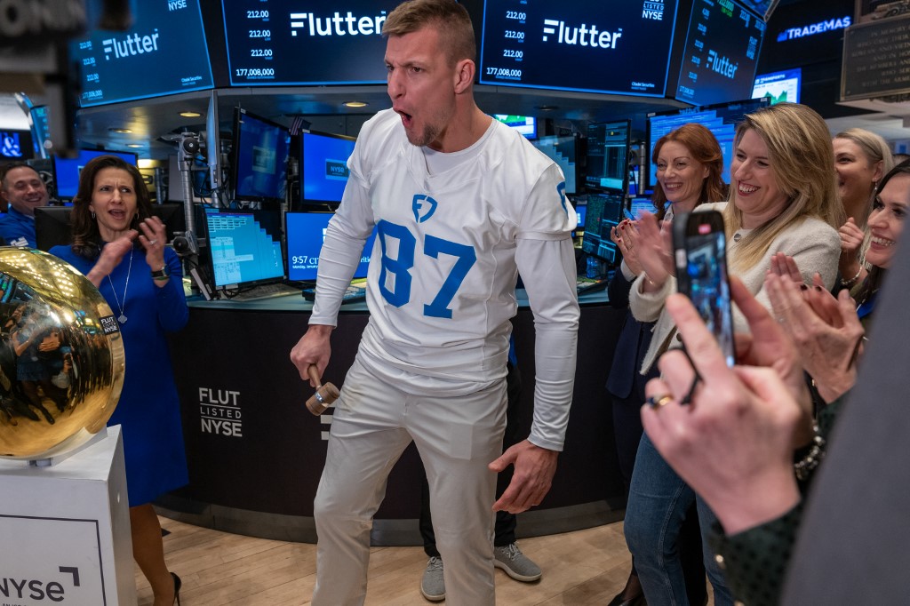 FanDuel Fires Up New TV Channel While FanDuel Online Casino Welcomes ...